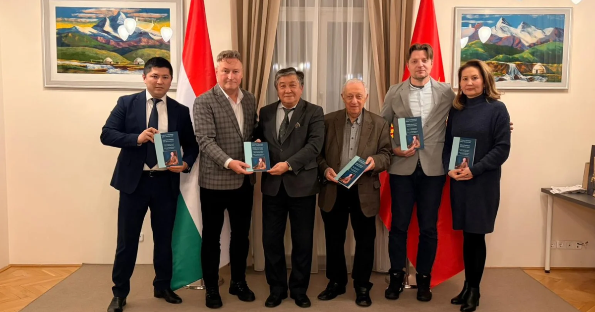 Presentation of Kyrgyz writer Osmonov's poetry collection takes place ...