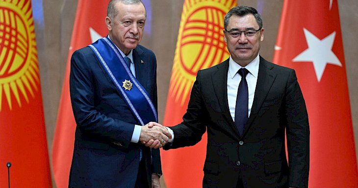 Zhaparov presents Manas Order of 1st degree to Erdogan - Kyrgyz ...